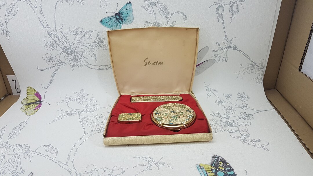 Vintage Stratton Powder Compact, Pill Box and Comb With Persian Legends ...