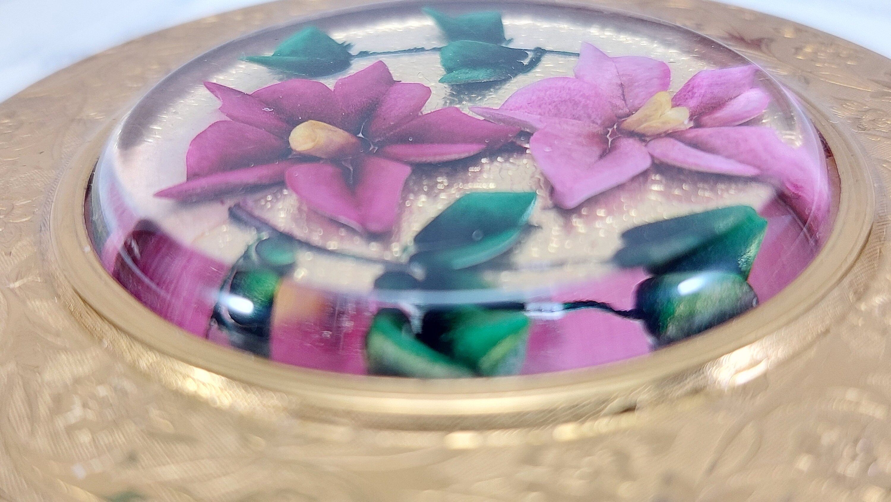 Vintage Compact Reverse Carved Lucite Flowers Vintage Carved | Etsy