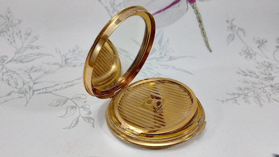 Vintage Stratton Flying Ducks compact, gold tone Stra… - Gem