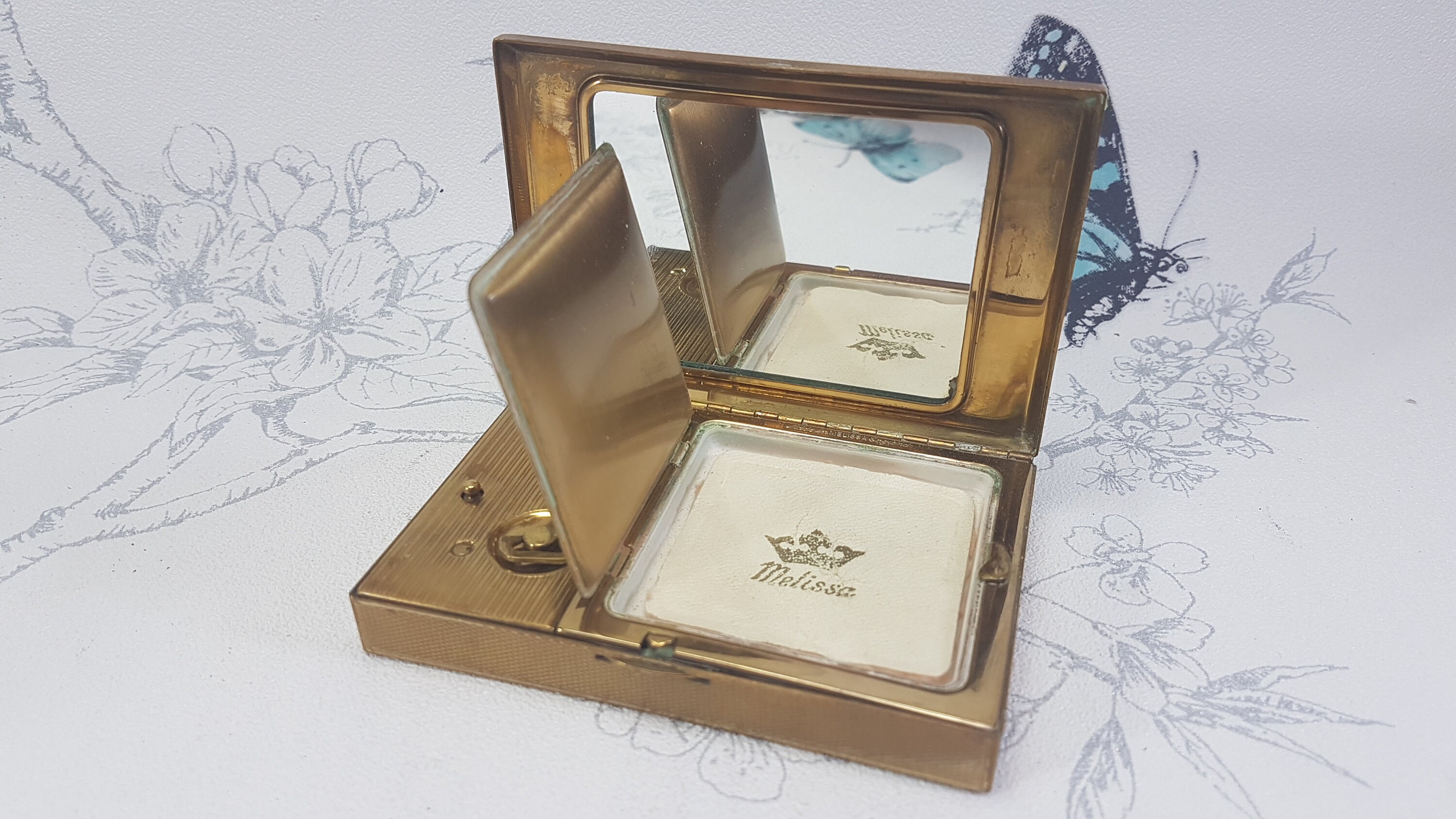 Vintage Melissa Musical Powder Compact - Plays Brahms' Lullaby - Etsy UK