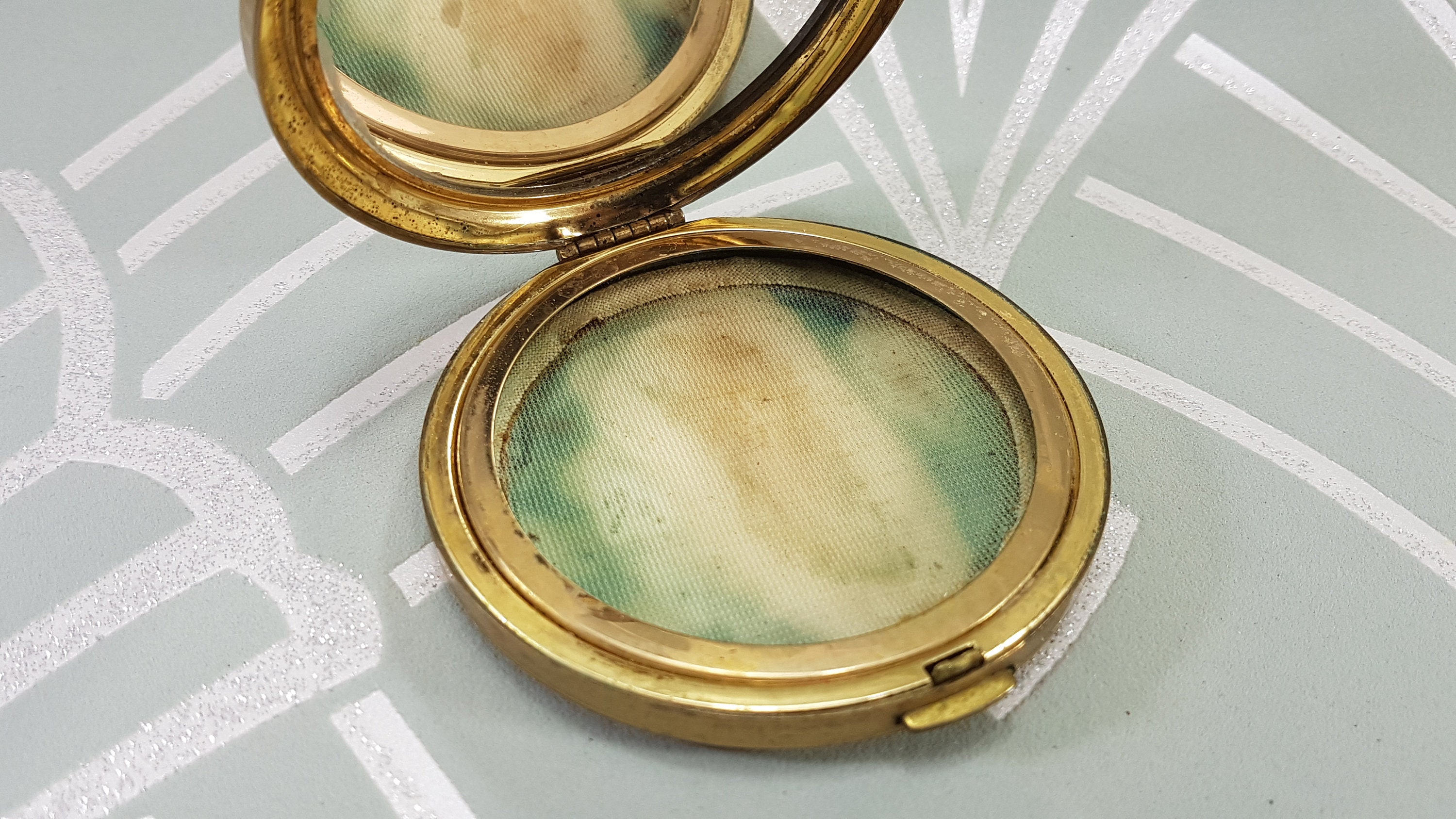 Vintage Compact Mirror Petit Point Compact Retro Powder - Etsy