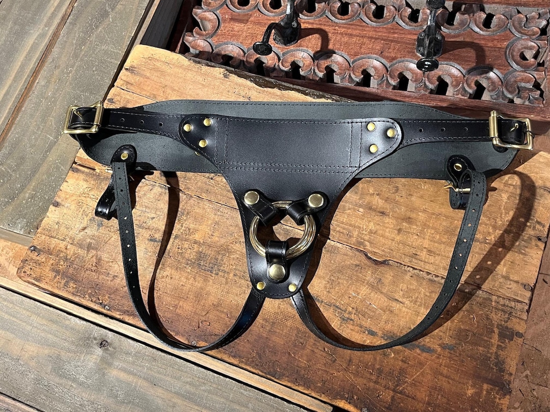 Ruffian Harness - Leather Strap on Harness - Strapon Harness - Leather ...