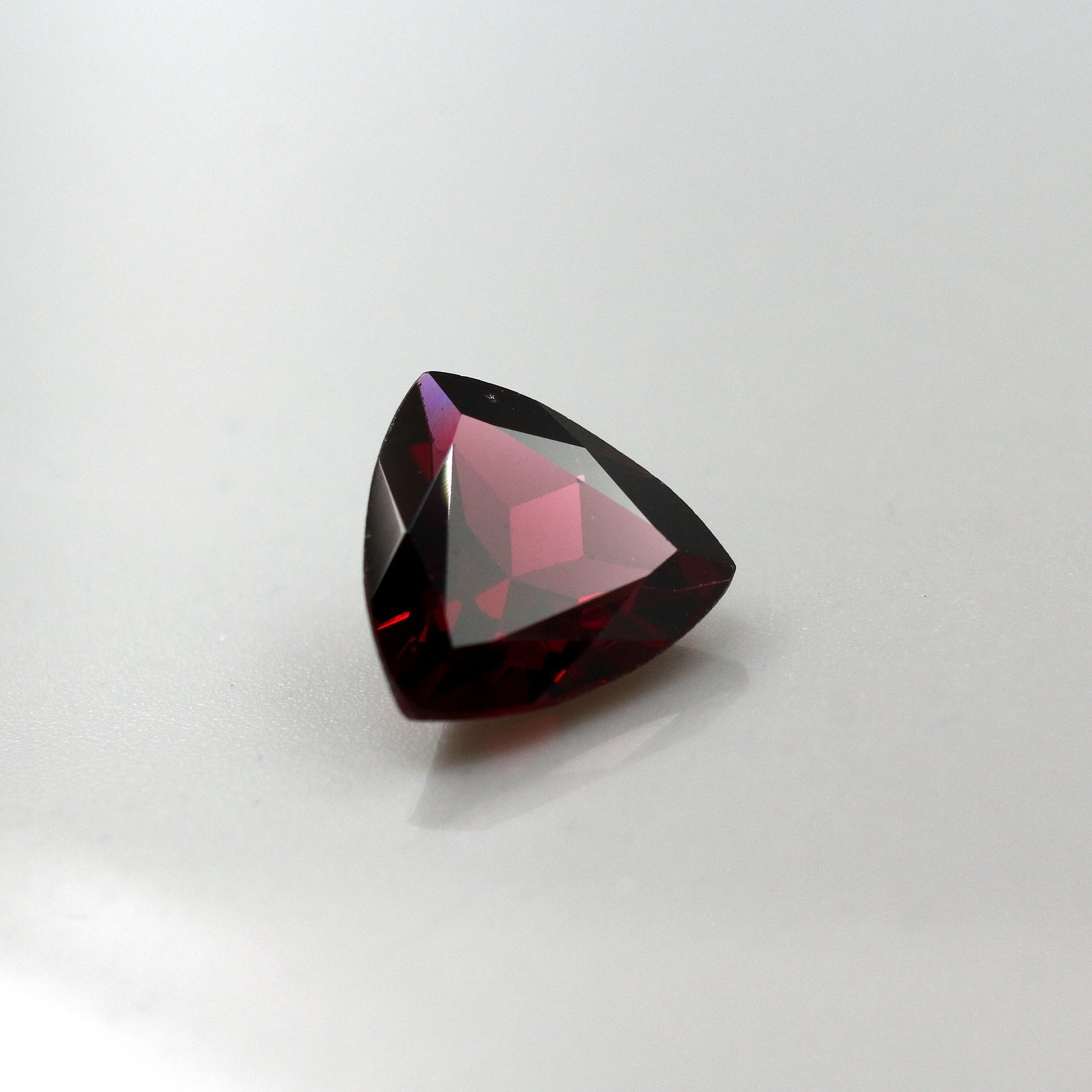 Red Pyrope Garnet Loose Trillion Cut Gemstone 4.59ct Natural - Etsy