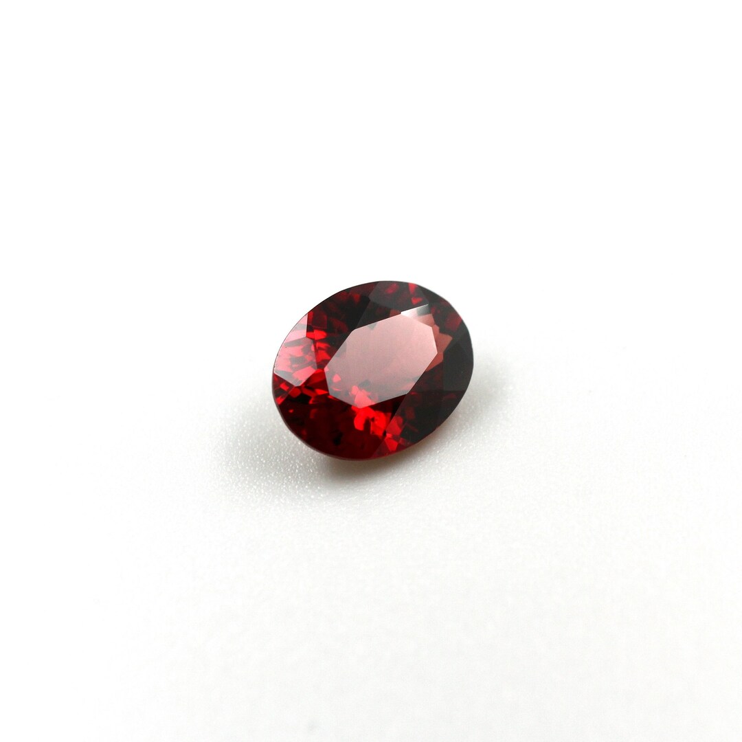 2.61ct Red Pyrope Garnet Loose Gemstone, Oval Faceted Cut | 7x10mm for ...
