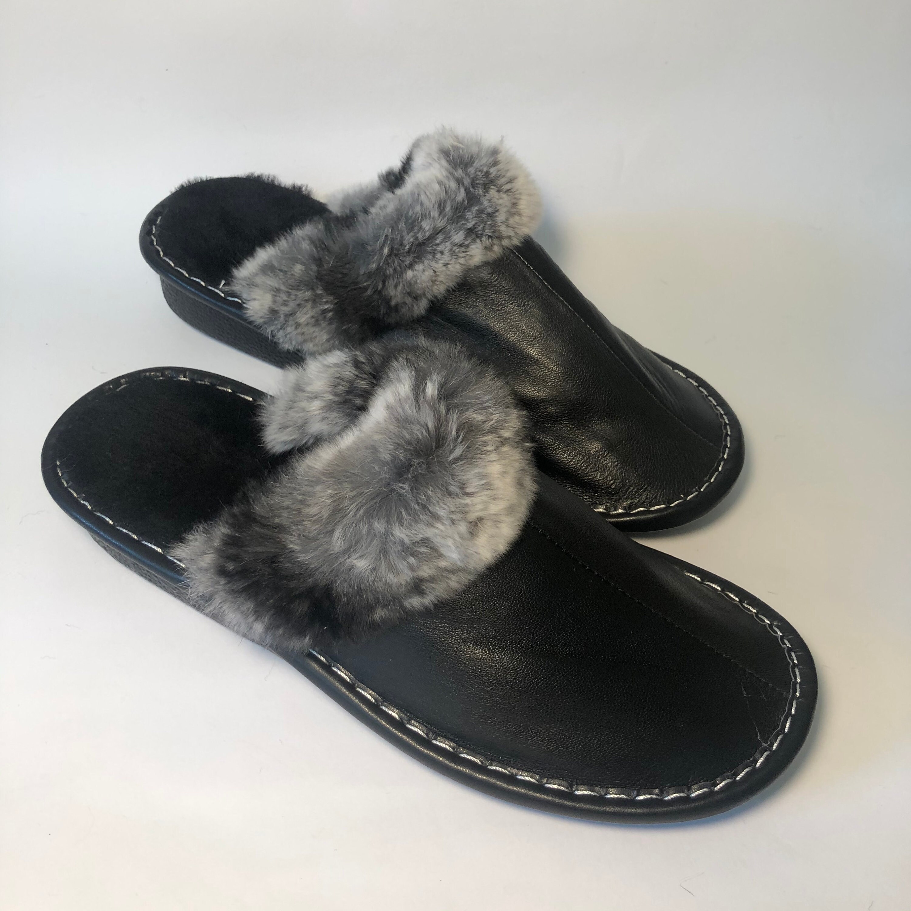 Natural Sheep's Sheepskin Wool Fur Slippers Black Men Wool Slippers ...