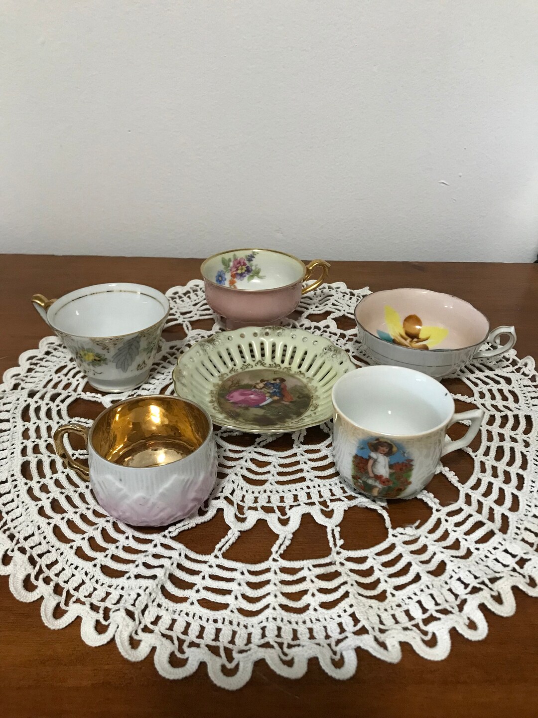 5 Vintage Very Small Tea Cups and 1 Maybe Saucer-please Read ...