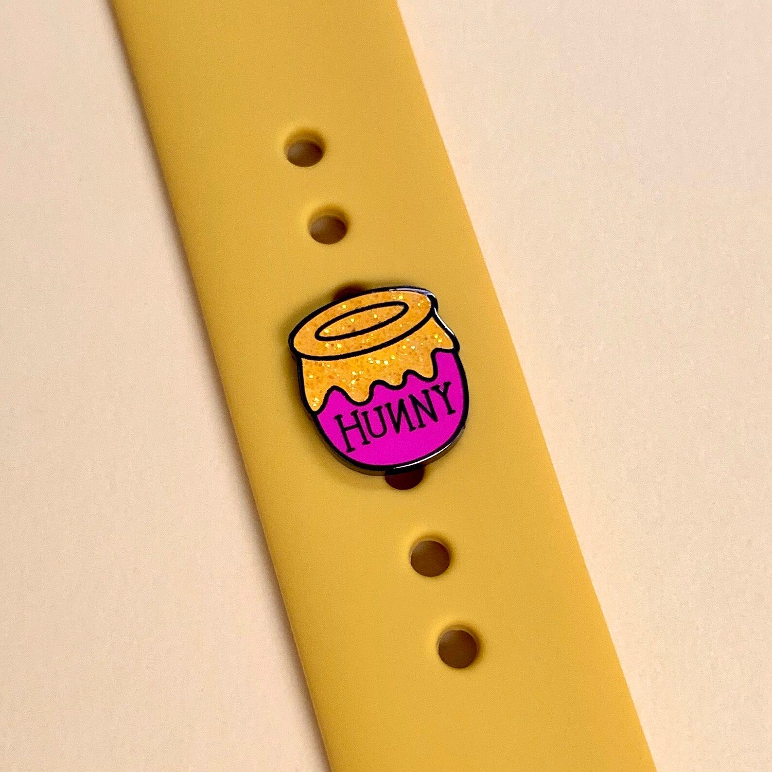 HUNNY Pot 'wristband Candy' Band Buttons - Etsy