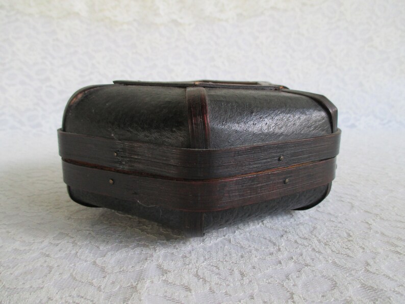 Vintage Wood and Leather Trinket Box With Metal Inlay of Cherubs - Etsy