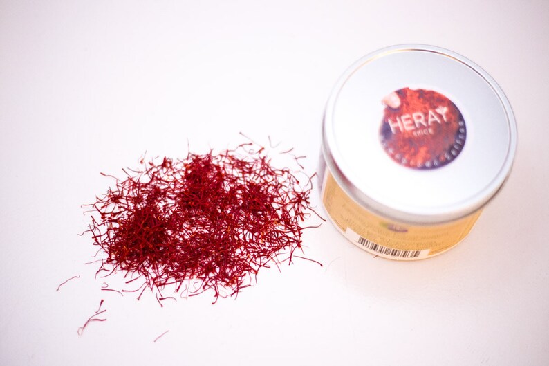 Naturally Grown Saffron Threads Whole Stigma 1 Gram - Etsy