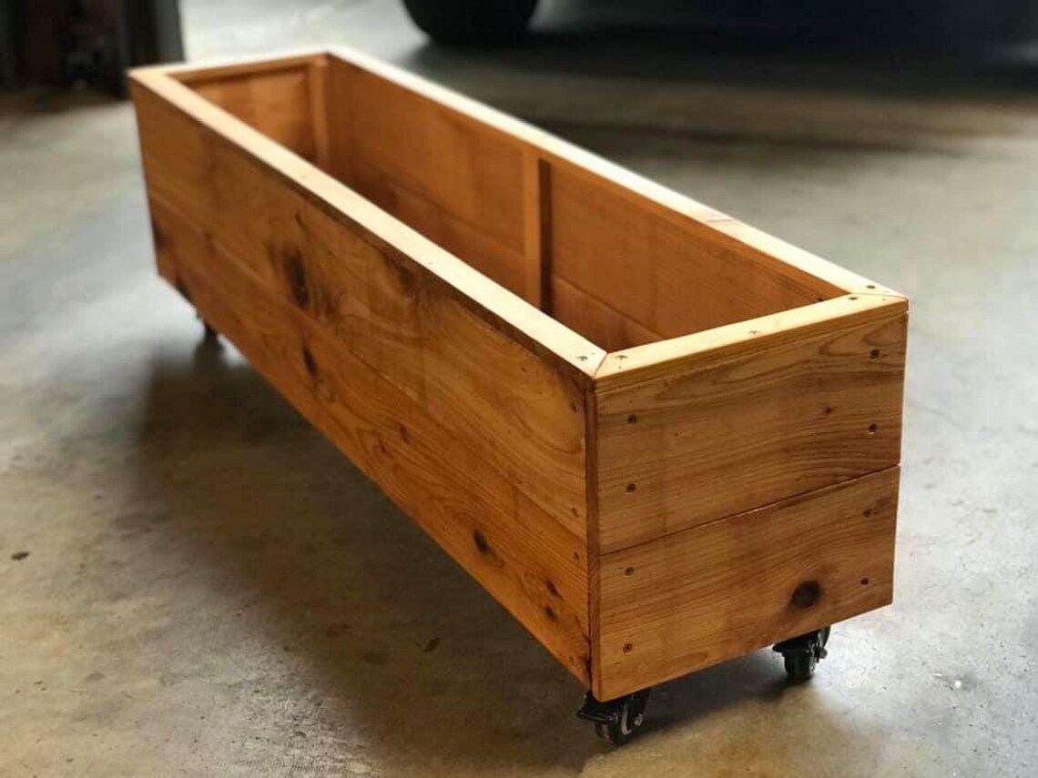 Wanderer's Cedar Garden Box on Casters wheels - Etsy