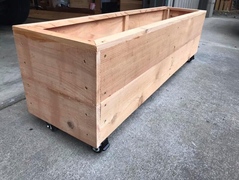Wanderer's Cedar Garden Box on Casters wheels - Etsy