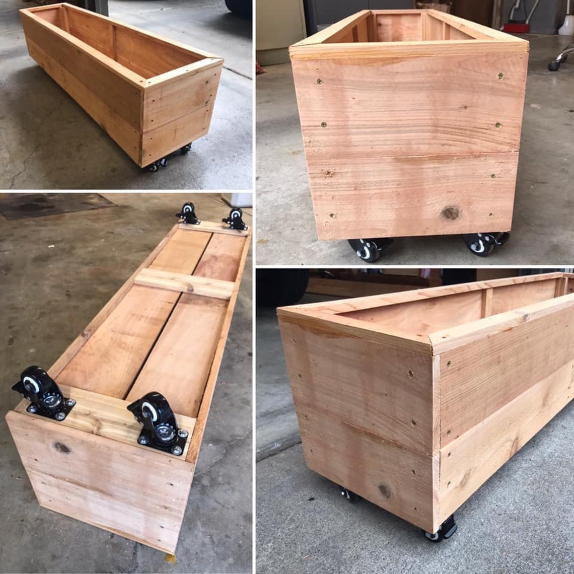 Wanderer's Cedar Garden Box on Casters wheels - Etsy