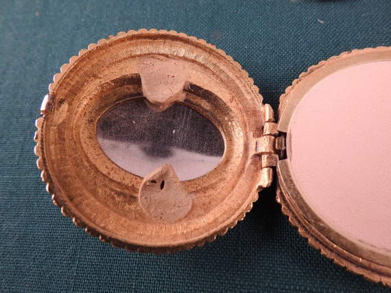 Vintage Max Factor Compact, Heirloom Pocket Watch Sty… - Gem