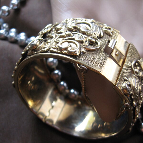 Repousse Bracelet - Etsy