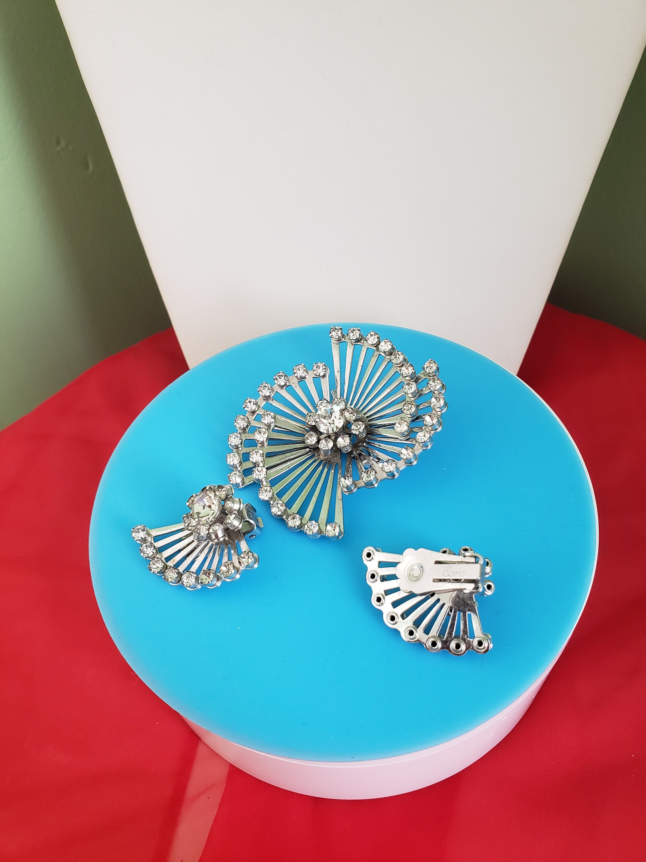 Coro Fan Brooch and Clip-on Earrings - Etsy