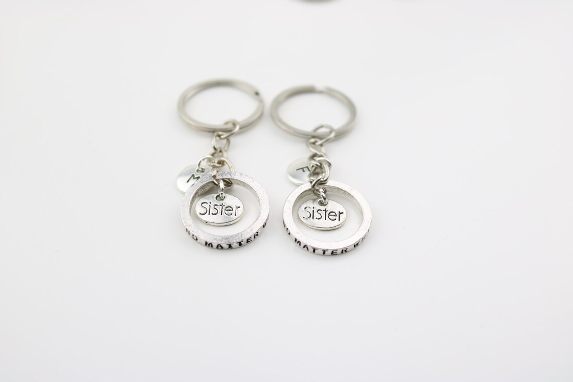 Personalized Sister Keychain Set: Matching Initial Keyrings - Etsy