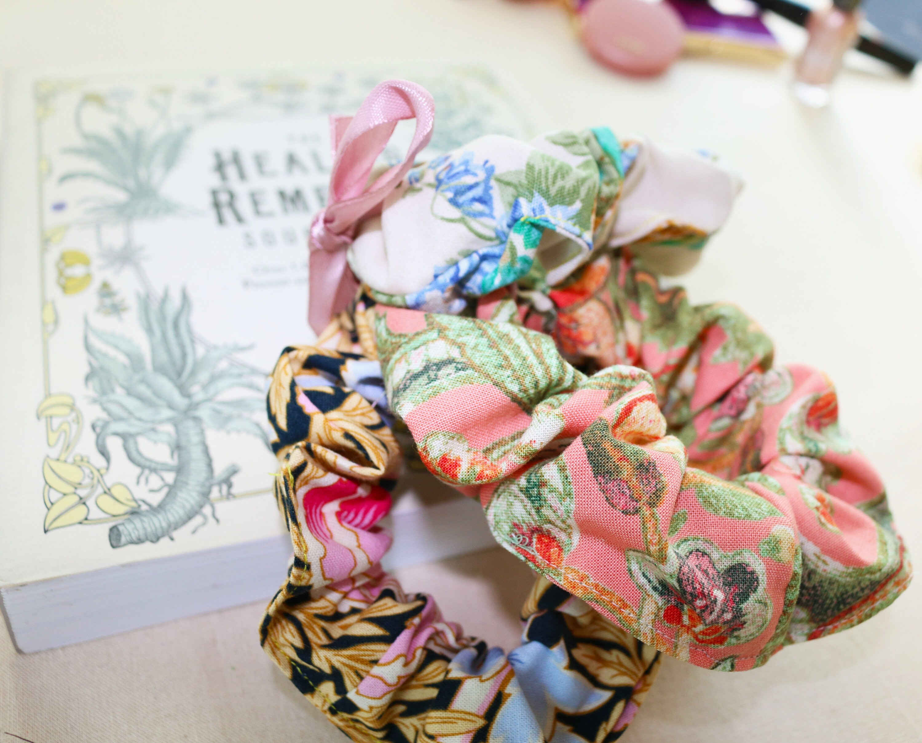 Downloadable Scrunchie Sewing Pattern, Sewing Tutorial, Blueprint, How ...