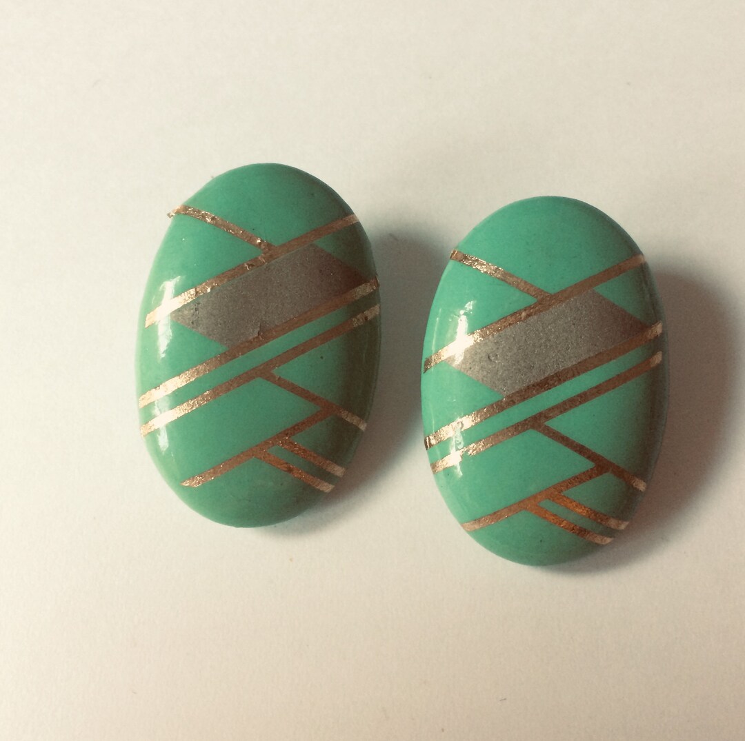 Oval Clips in Resin Painted Golden Line - Etsy
