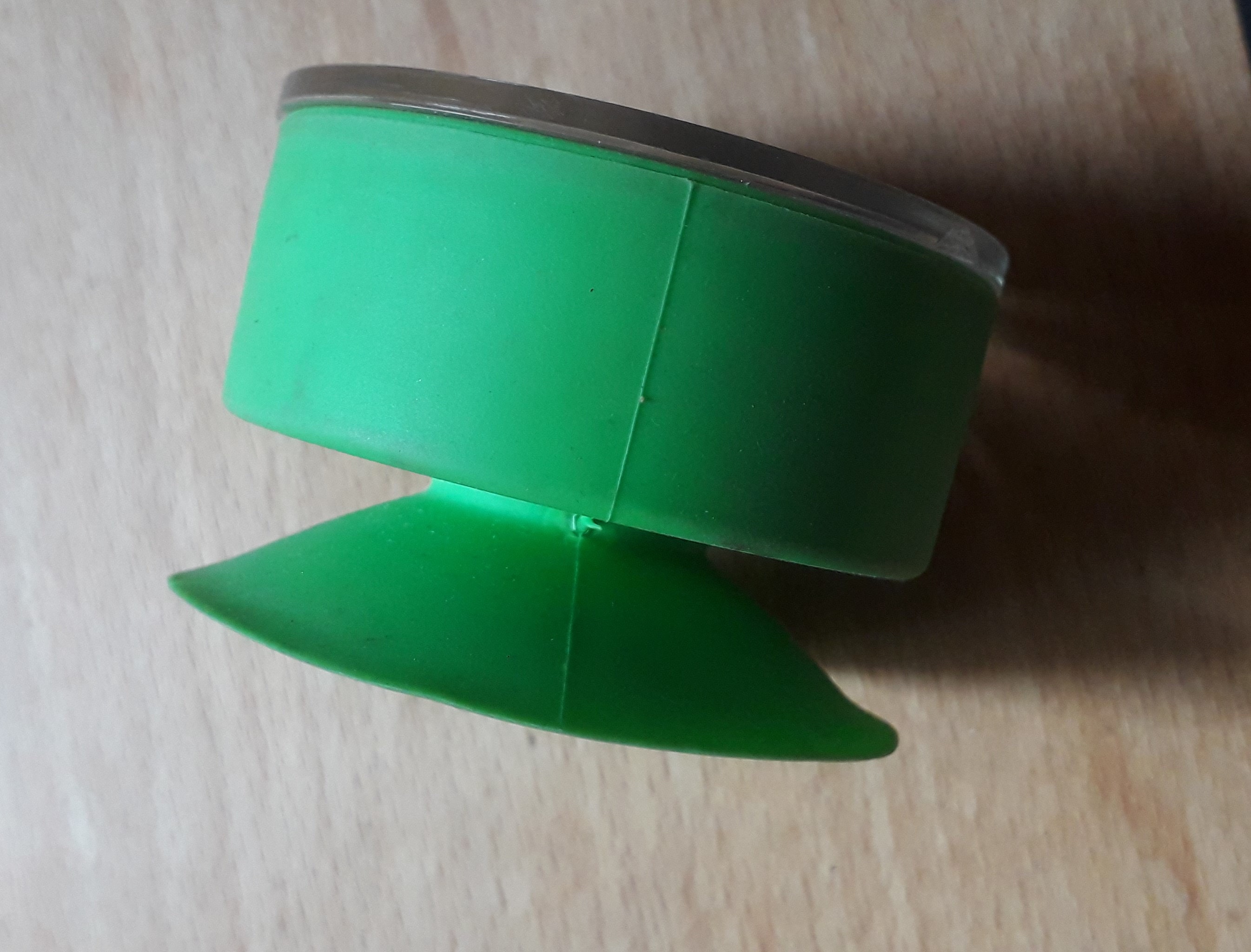 Funky green clock small suction rubber clock retro rubber - Etsy Nederland