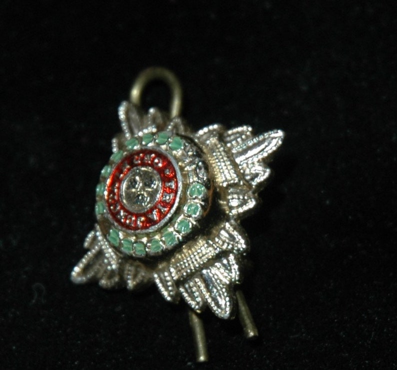 Vintage Military Pip, Tria Juncta in Uno, Ww2 Pip Badge, Order of the ...