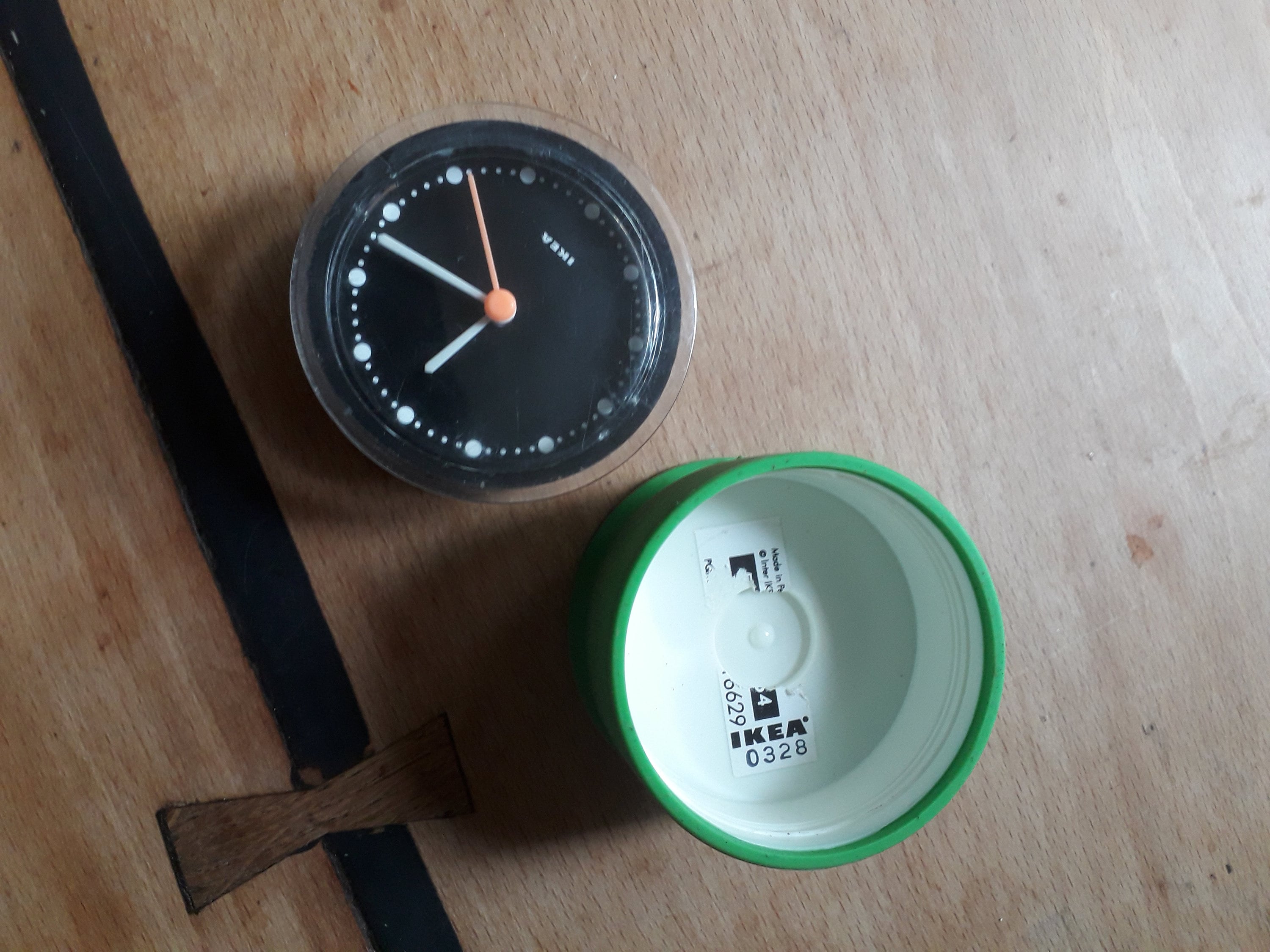 Funky green clock small suction rubber clock retro rubber - Etsy Nederland