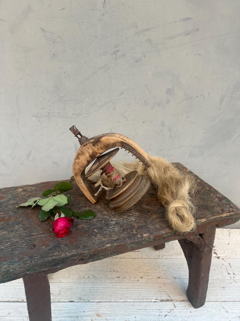 Vintage Wooden Spinning Wheel, Primitive Farmhouse Decor - Etsy