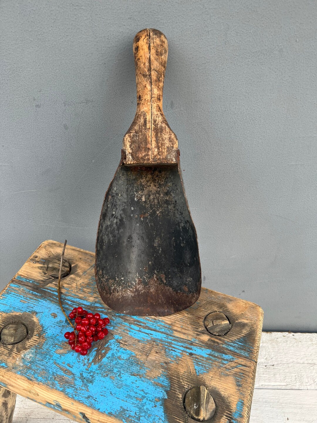 Vintage Large Scoop, Vintage Metal Scoop With Wooden Handle, Grain ...