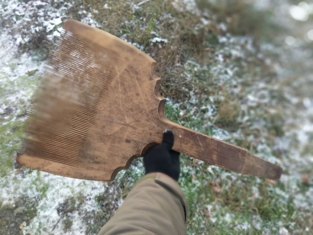 Wool Comb, Barber Gift, Studio Decor, Salon Decor, Wooden Comb, Rustic ...