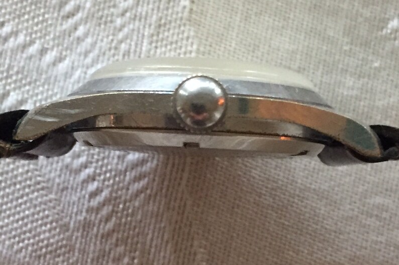 Landau SWISS Vintage 32mm Unisex Watch 17 Jewels Mechanical Incabloc ...