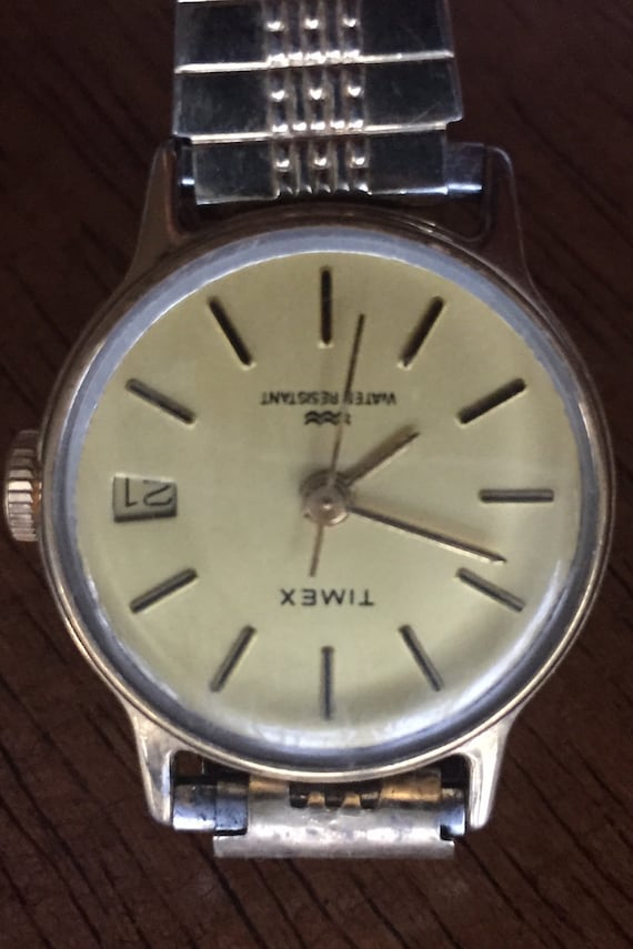vintage timex ladies mechanical - Gem vintage timex ladies mechanical - Gem
