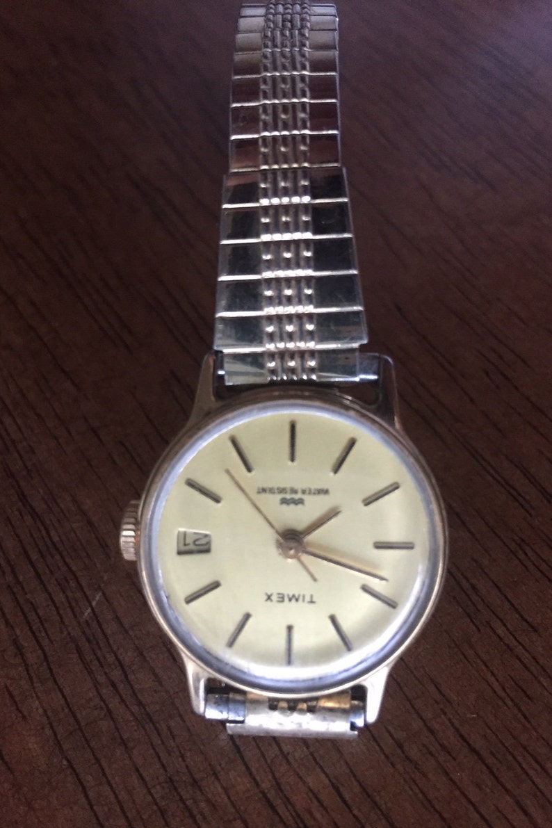 Vintage Timex Large Ladies Watch 27mm Mechanical Gold Plated - Etsy