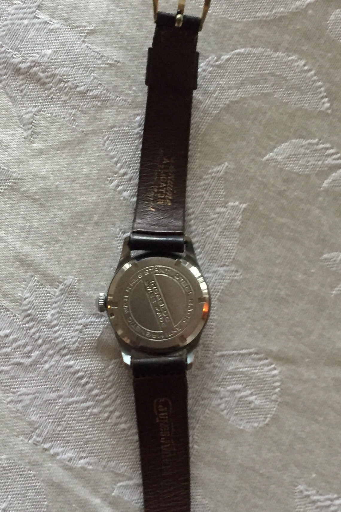 Landau SWISS Vintage 32mm Unisex Watch 17 Jewels Mechanical Incabloc ...