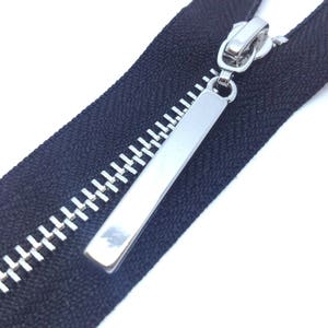 Metal Polished Silver Teeth Zips No 3 Weight Zip - Closed End (P33CE ...