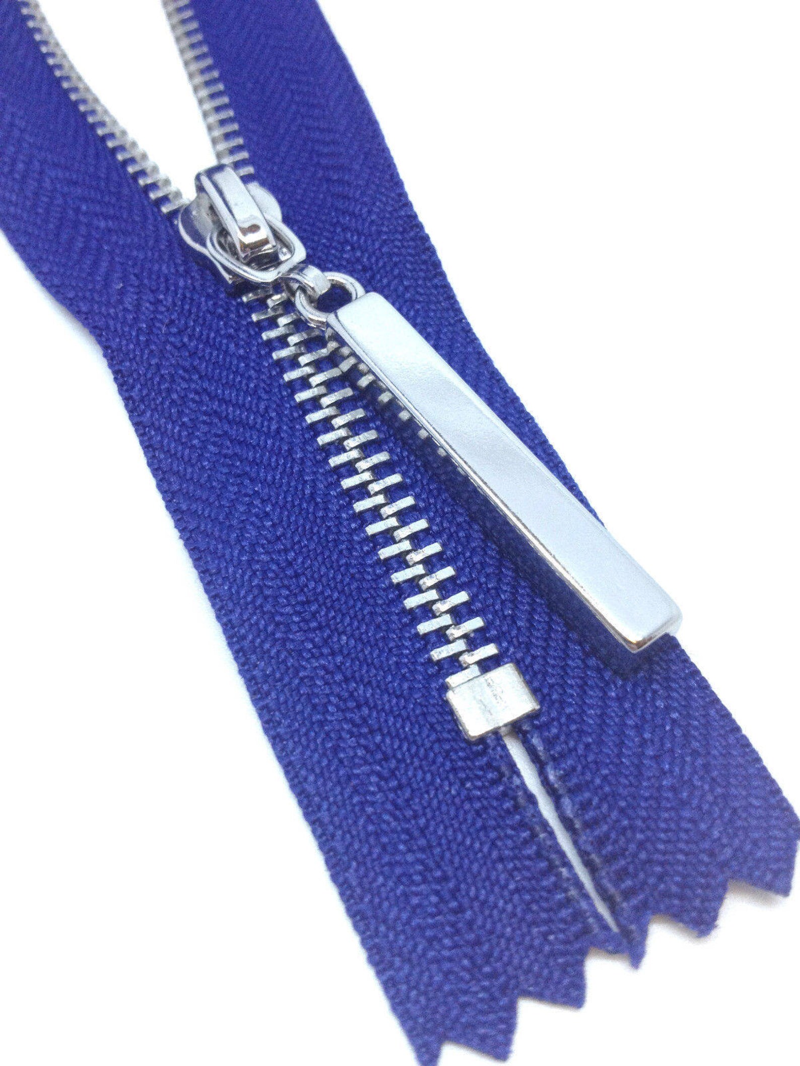 Metal Polished Silver Teeth Zips No 3 Weight Zip Closed End P33CE - Etsy UK