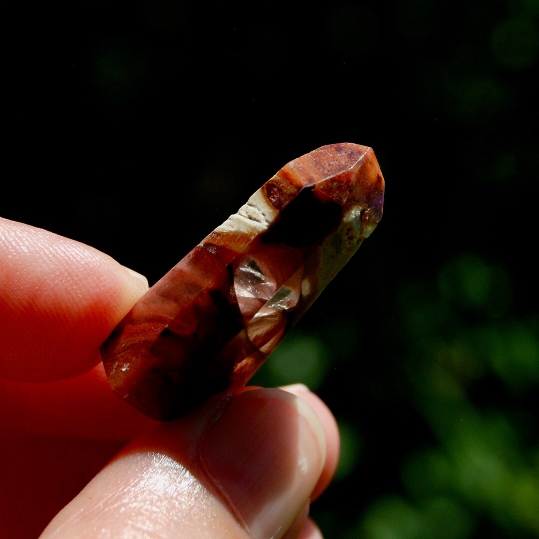 RARE Blue Red Amphibole Quartz Crystal Mini Tower, Blue Angel Phantom ...