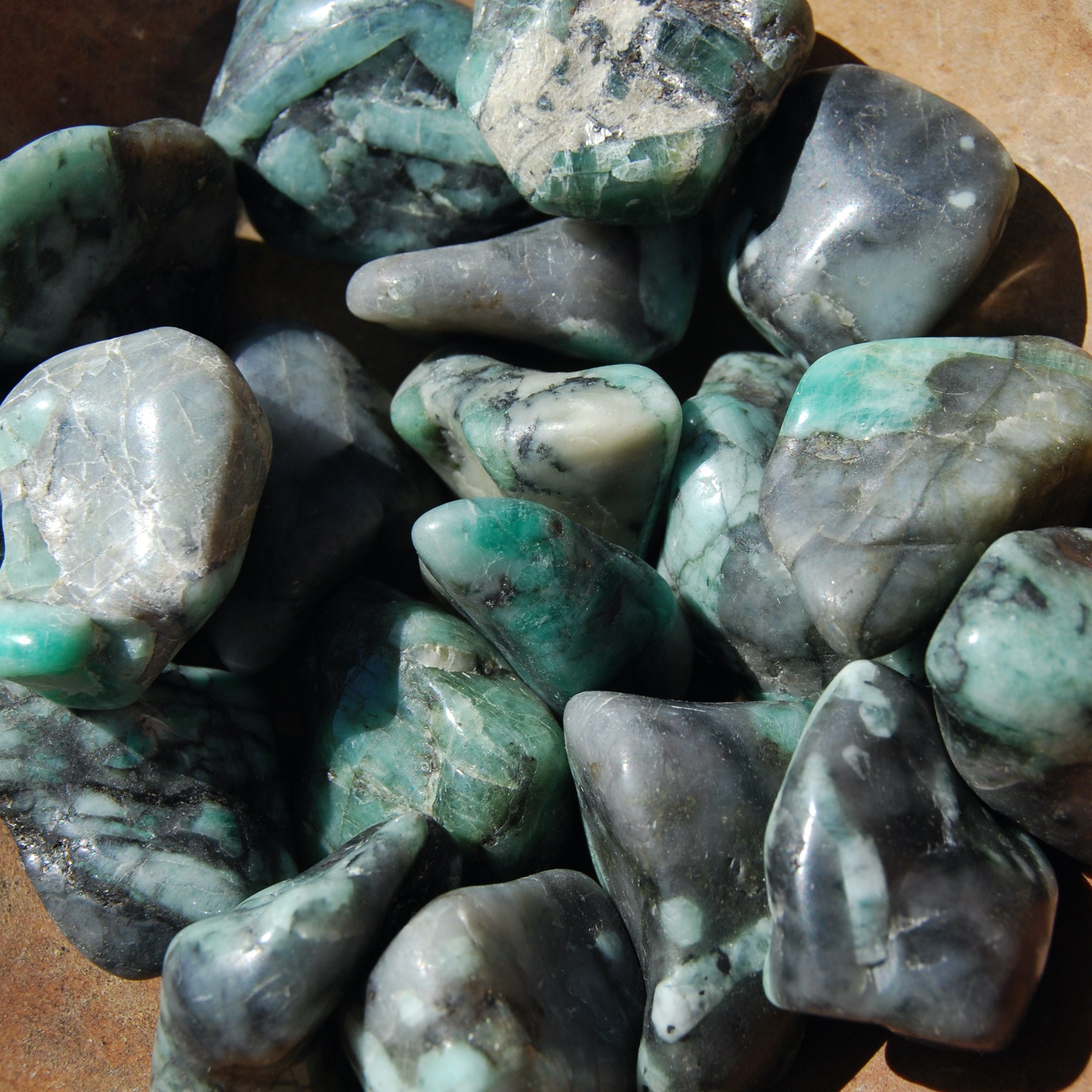 ONE Large Genuine Emerald Crystal Tumbled Stone - Etsy