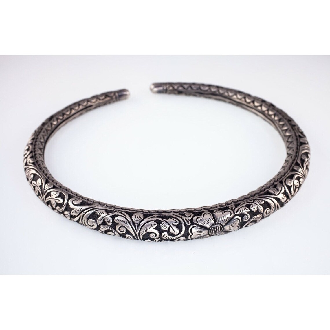 Antique Indian Hansuli Hand Carved Silver Choker Necklace - Etsy