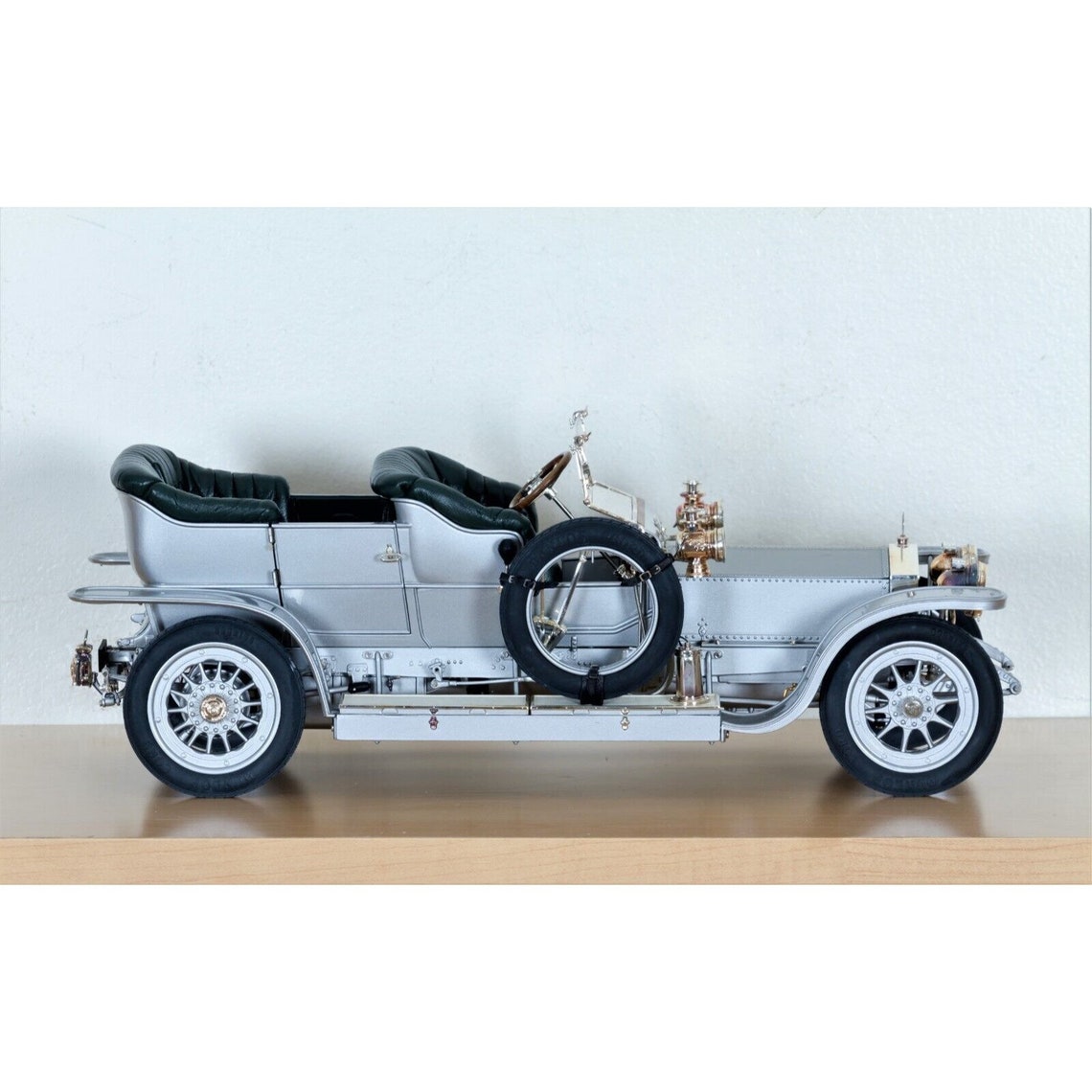 1907 Rolls-royce Silver Ghost 1:12 Scale Model Car by the Franklin Mint ...