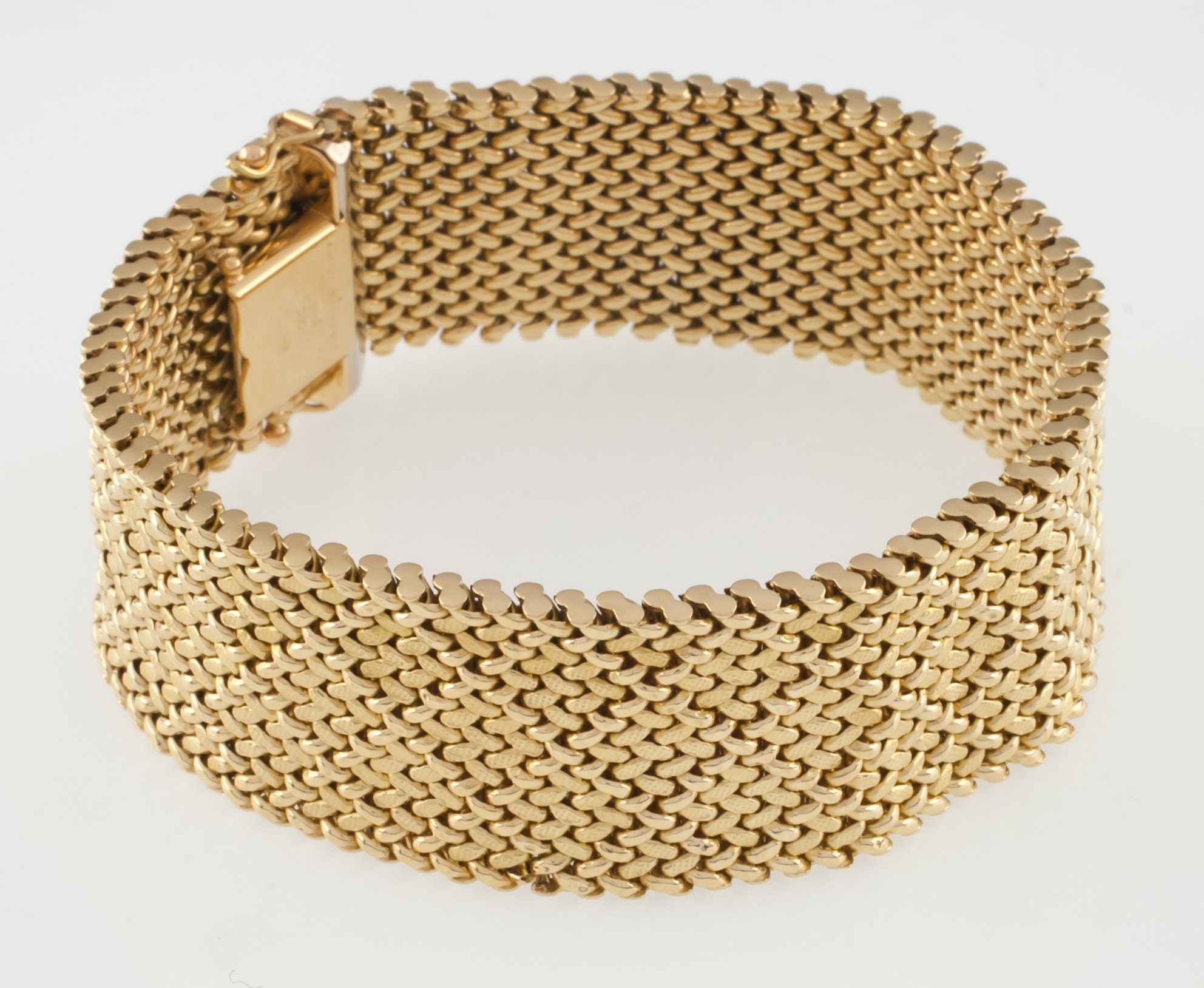 Cartier Vintage Mesh 18k Yellow Gold Bracelet W/ Harlequin Diamond ...
