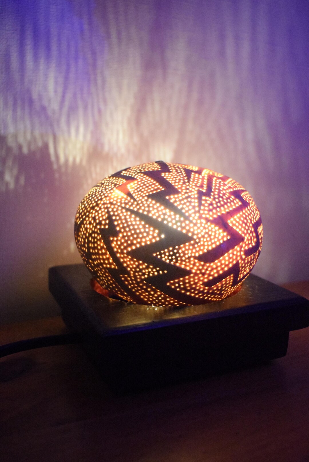 Lamp ' Dream of Taranis', Electric Ambiance Carved White Coconut Table ...