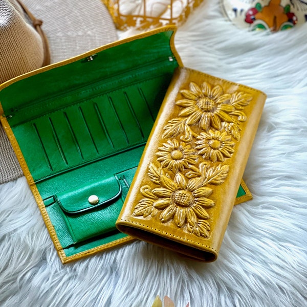 Vintage Wallet - Etsy