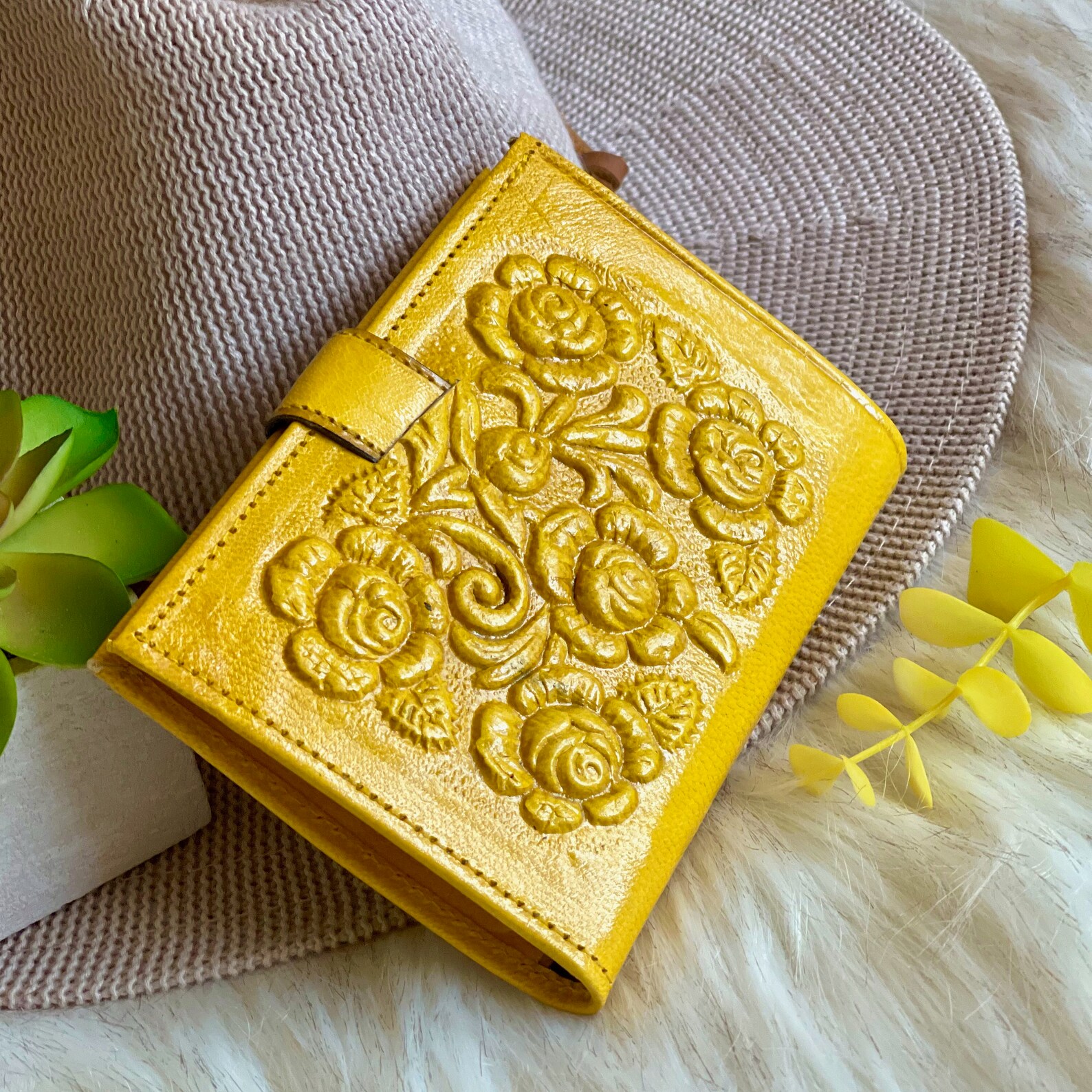 Sustainable Leather Vintage Style Women's Wallets Retro - Etsy