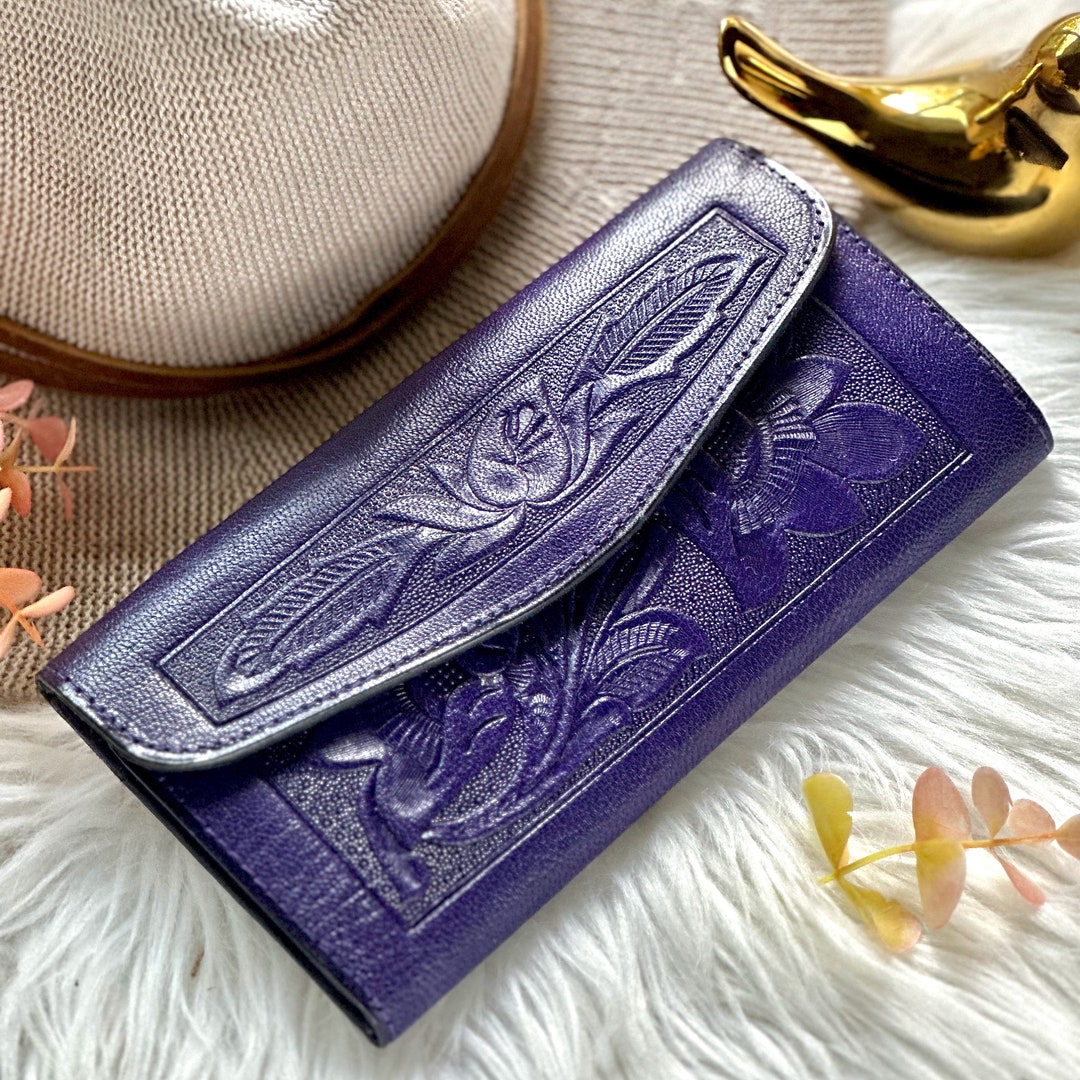 Embossed Leather Wallet: Vintage Style Personalized Women's Bifold ...