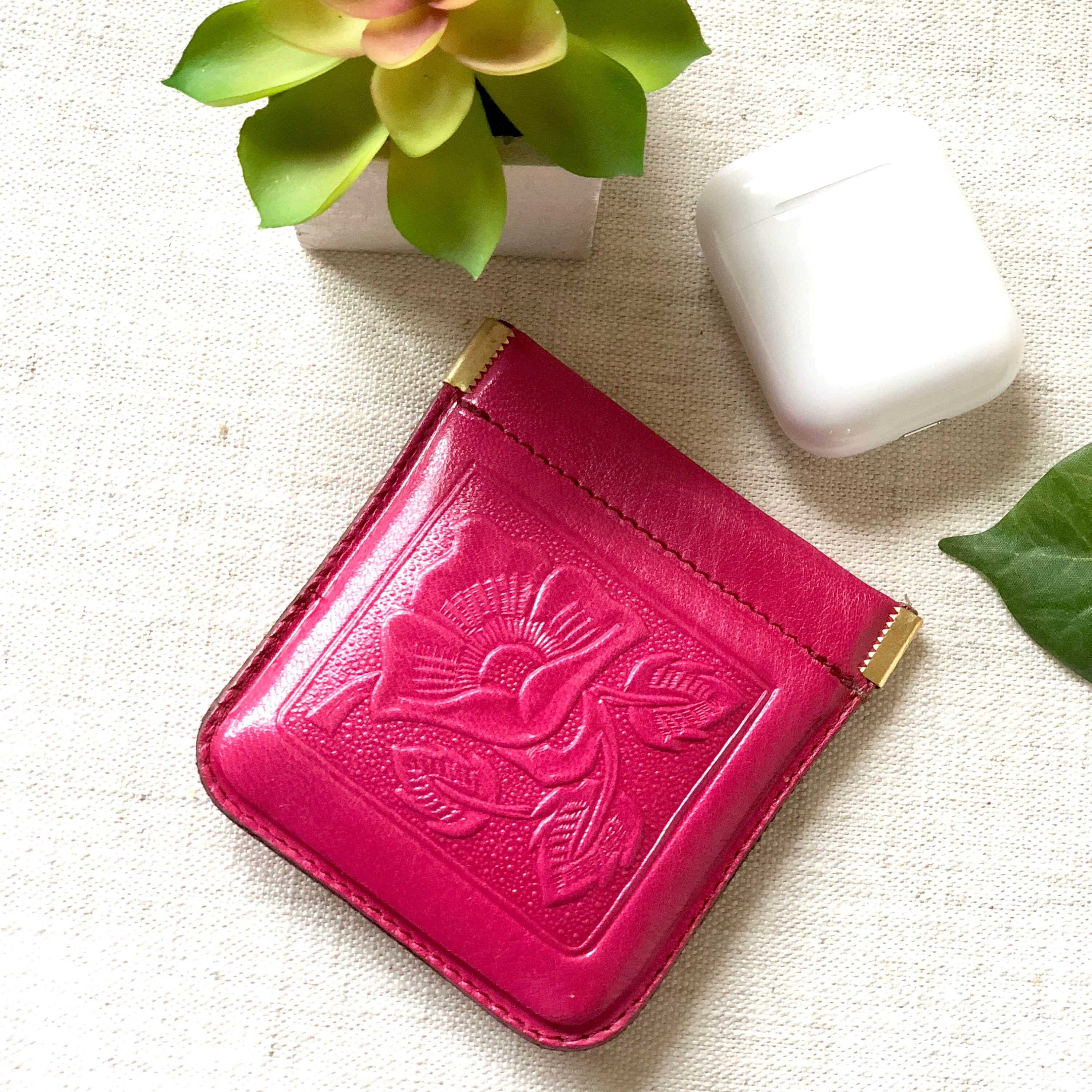 Squeeze Pouch* Vintage Style Coin Purse* Leather coin purse* AirPods ...