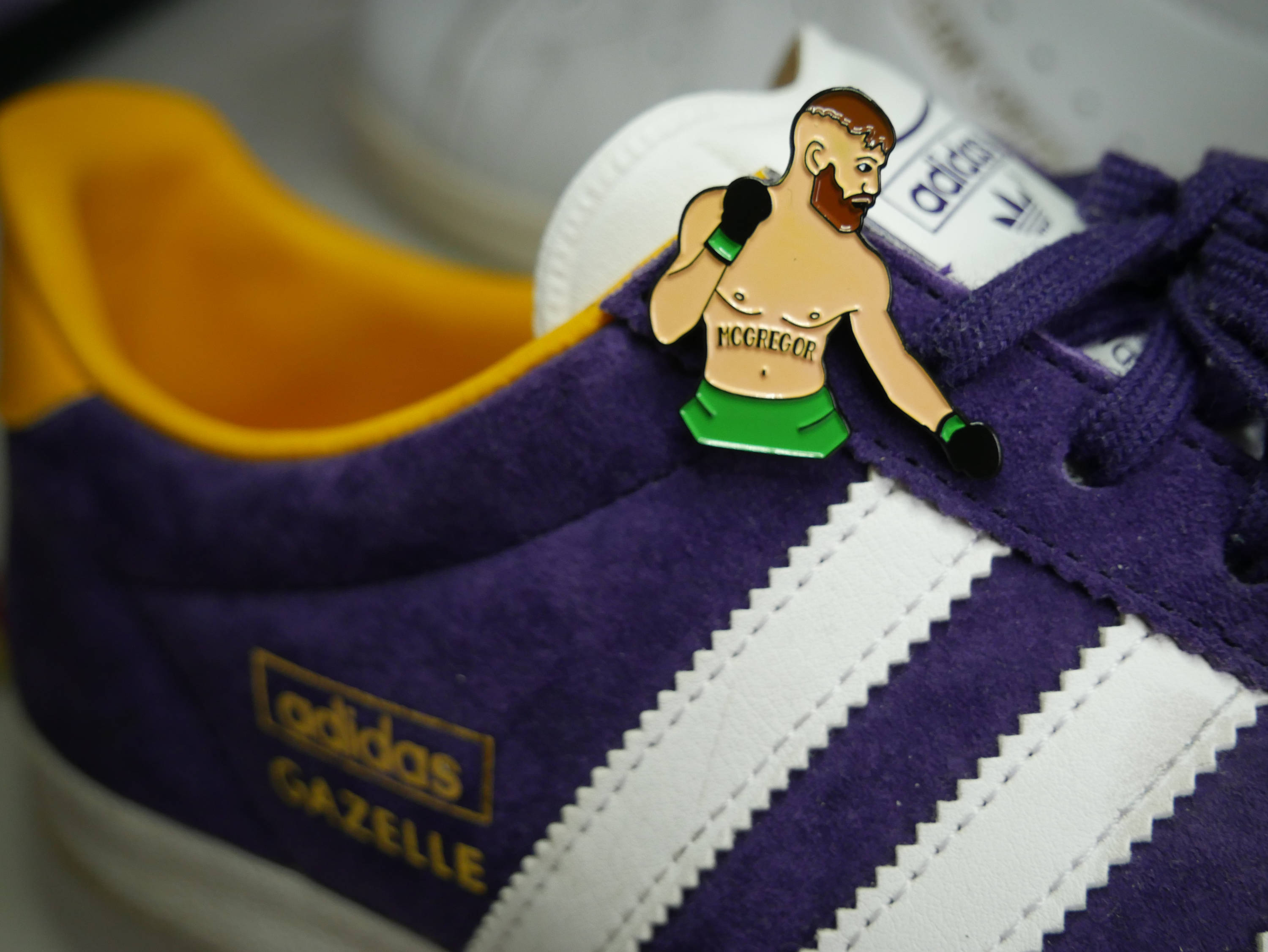 Notorious Conor Mcgregor, MMA Fighting Stance, 30mm (1.25") enamel Pin ...