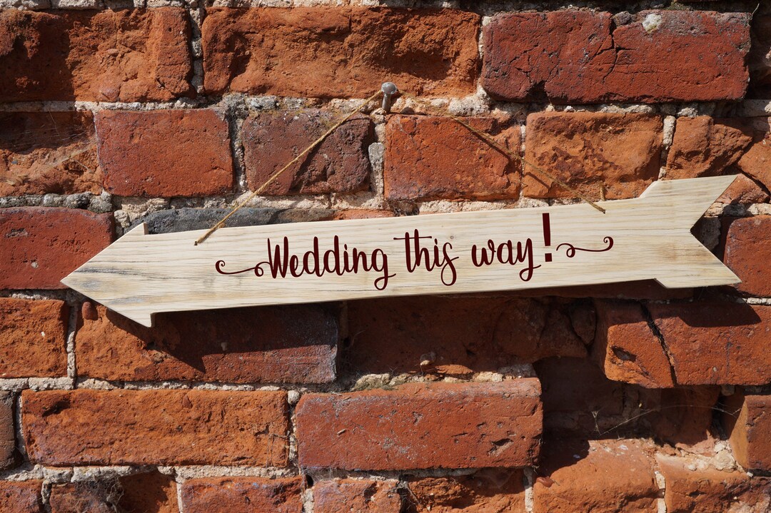 Rustic Wooden Arrow Sign: Custom Wedding & Party Decor - Etsy