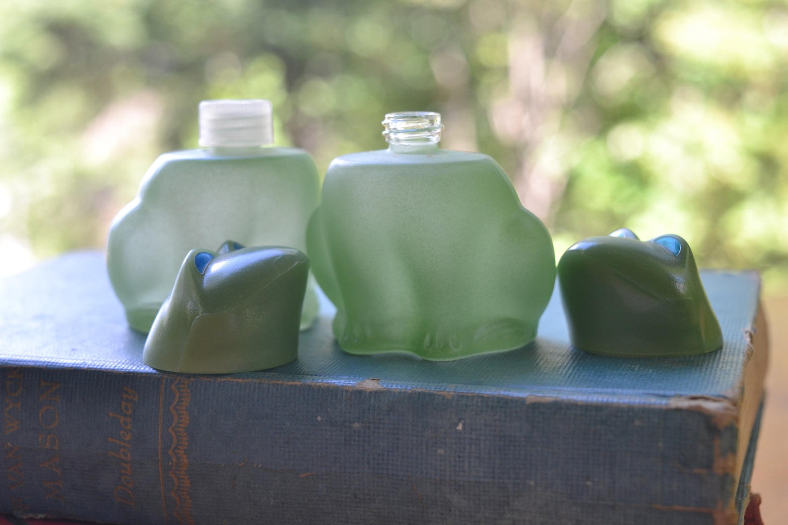 Avon Frog Perfume Cologne Bottles // Avon Frosted Frog // Avon | Etsy