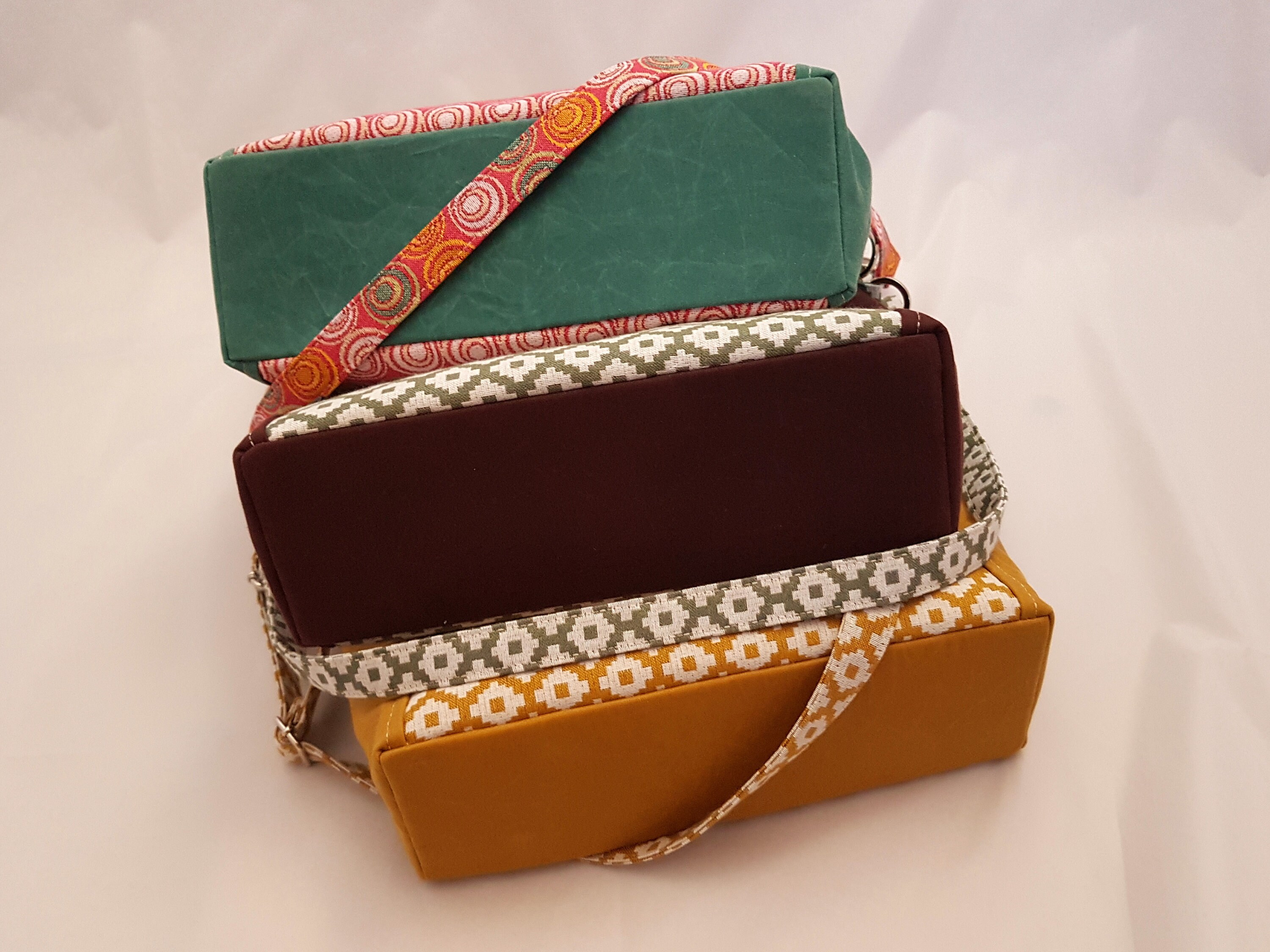 Liminka Crossbody Bag / Handbag With Oilcloth Inserts - Tapestry Fabric ...