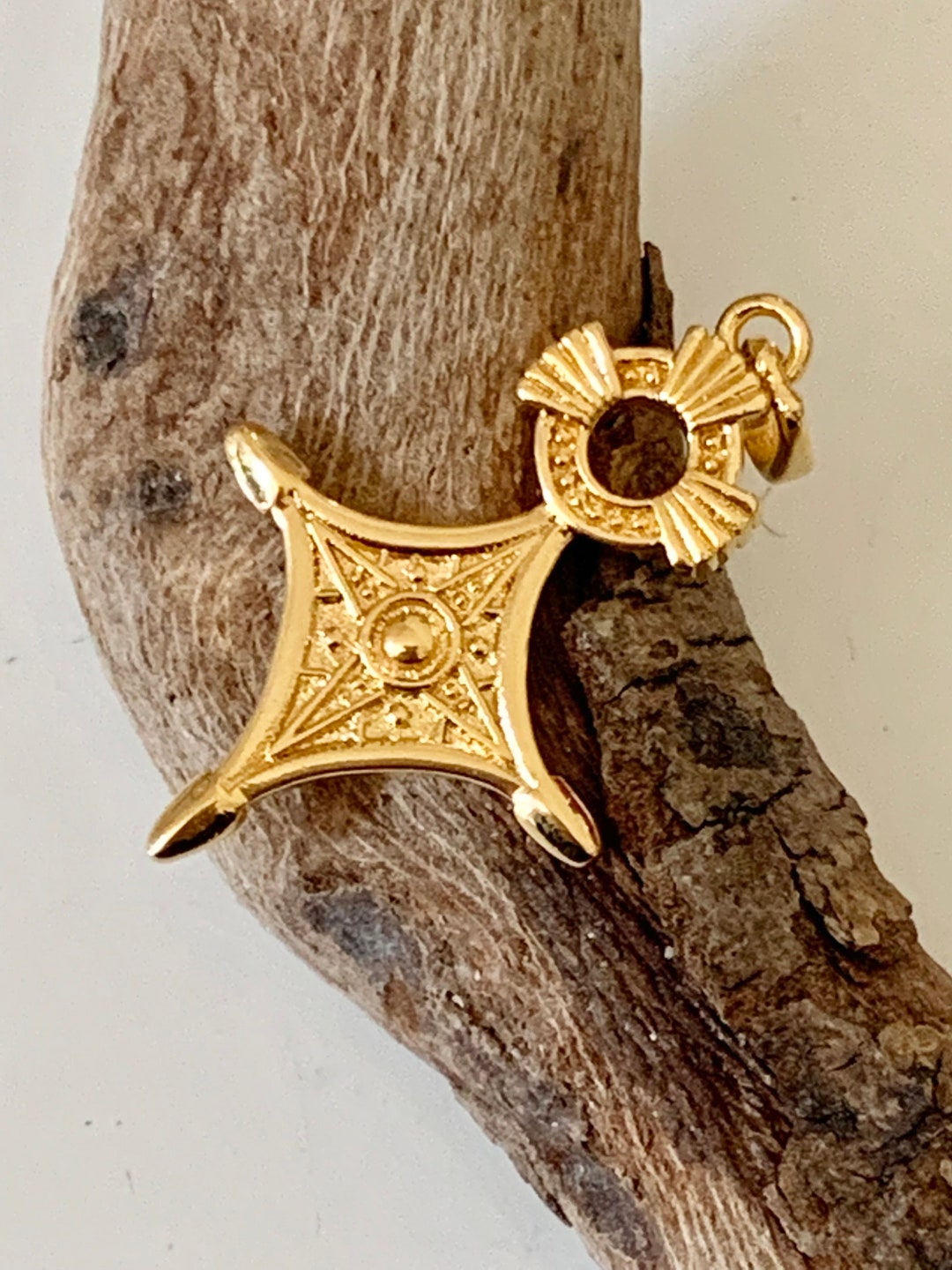 Southern Cross Pendant 34 X 19mm Gold GM, Four Cardinal Points 24 Carat ...