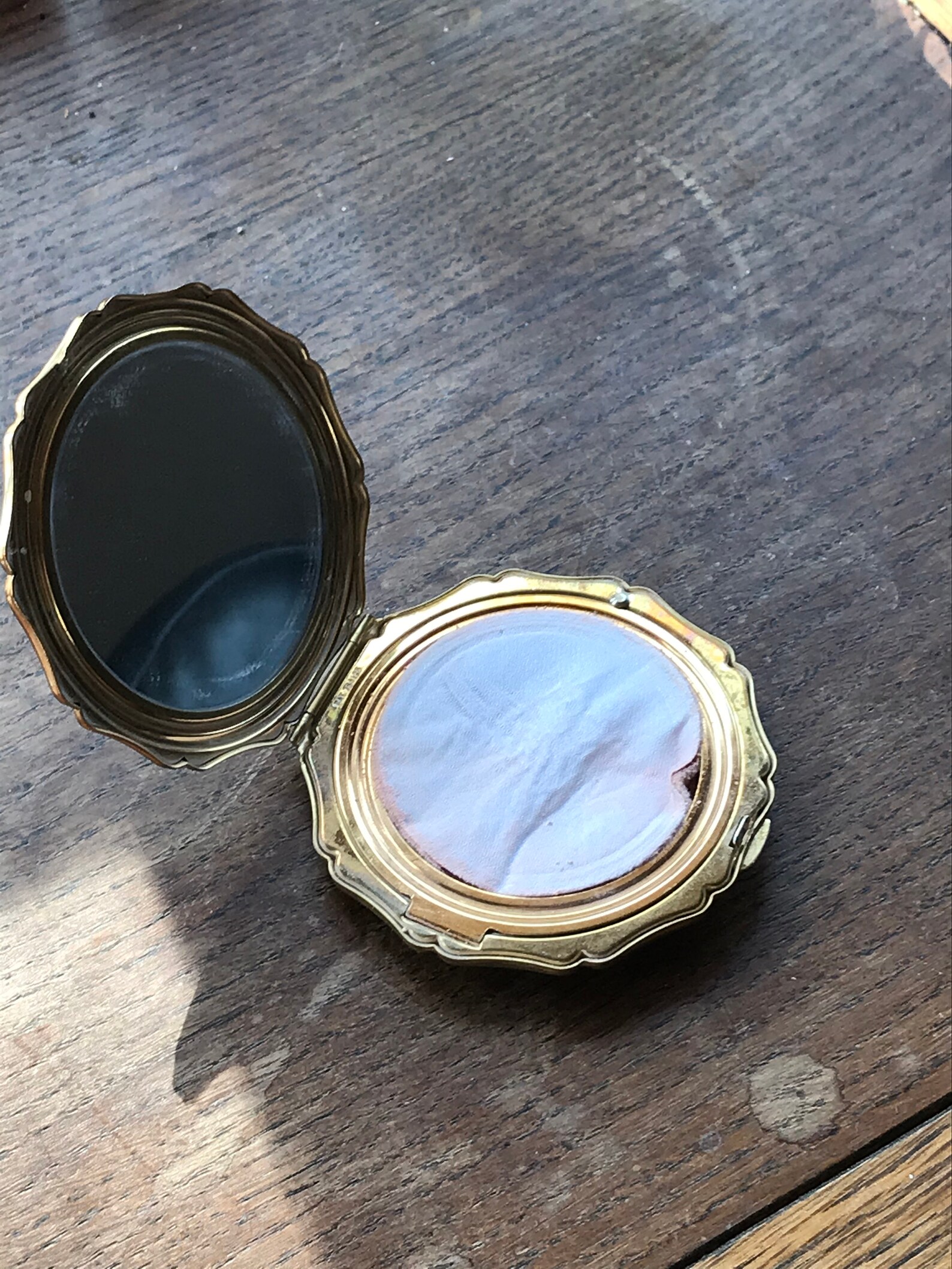 Vintage Stratton Compact Floral Design Pat.764125 - C1960s - Etsy UK